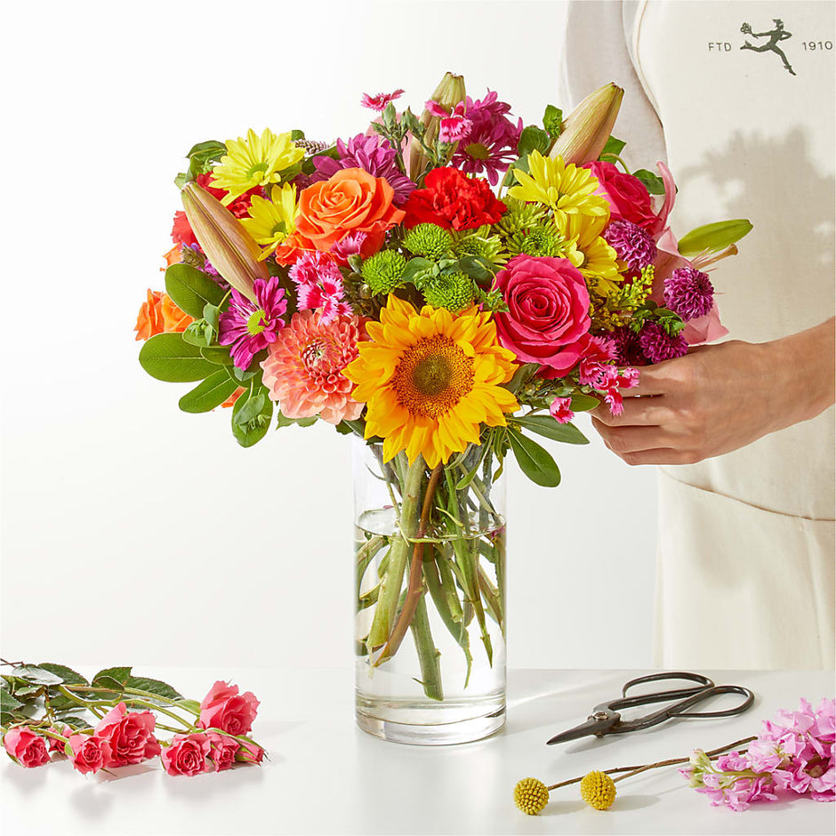 Cincinnati Florist | Same Day Flower Delivery by Vern's Sharonville Florist